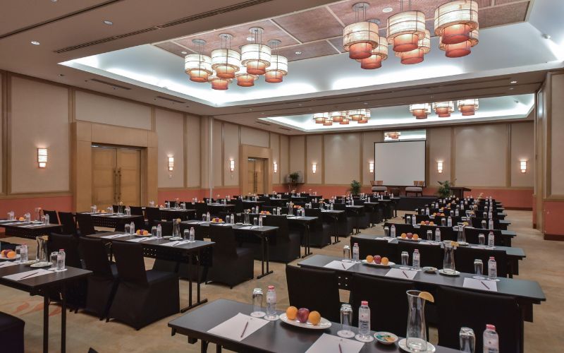 Experience the Best Infinity Pool in Cebu at Crimson Resort & Spa ...