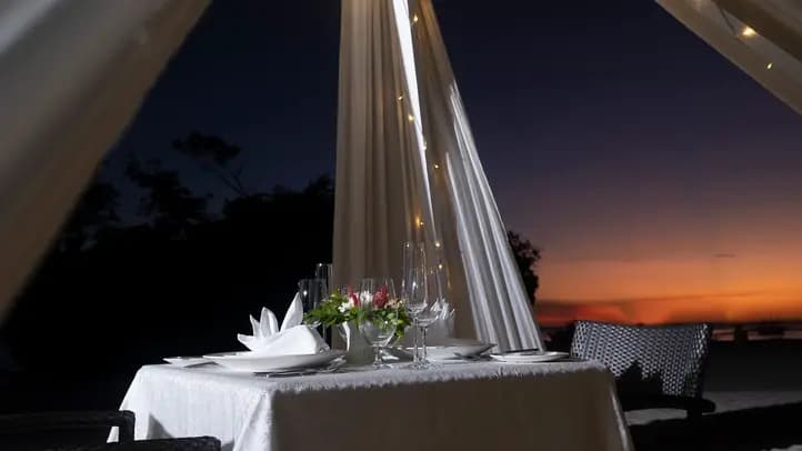 Romantic Dinner | Best Beach Resort in Boracay with Private Pools ...