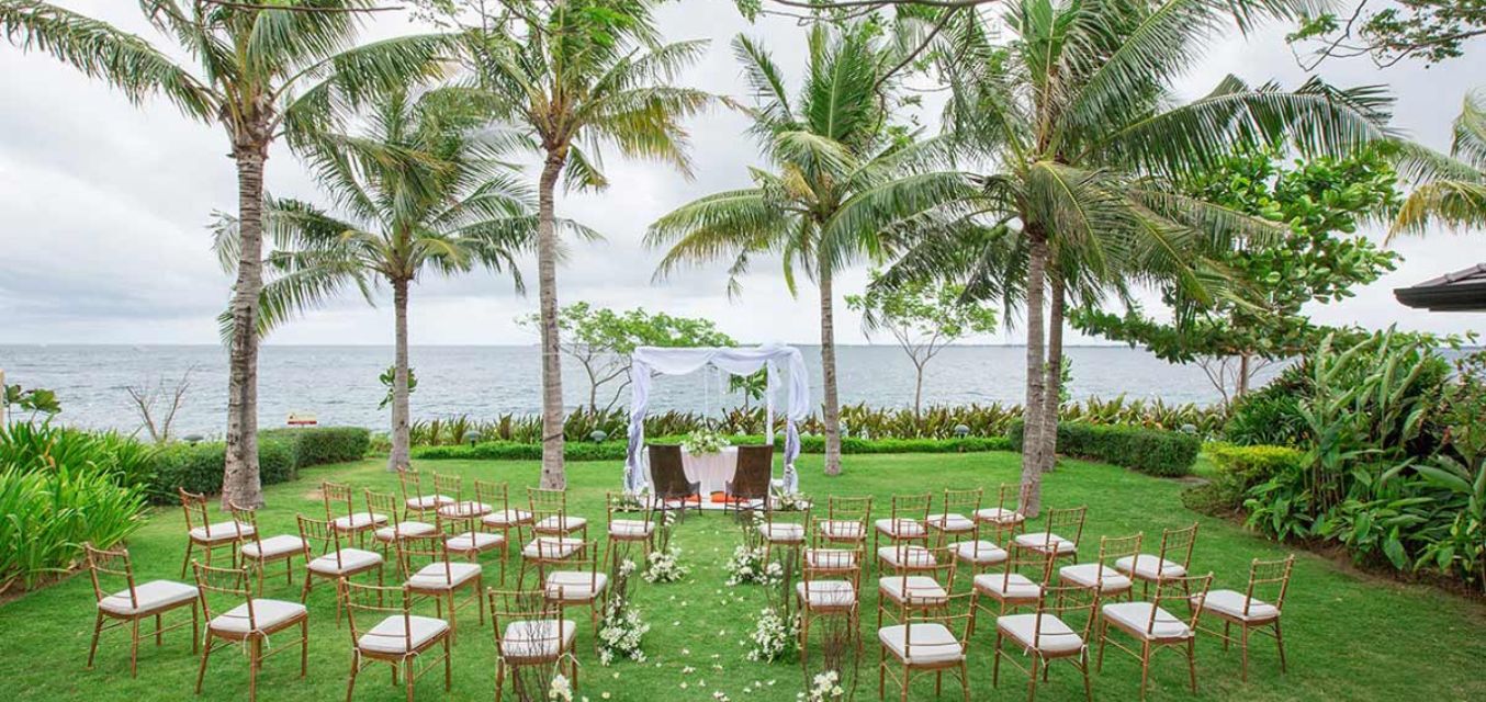Luxury Cebu Beach Wedding: Crimson Resort & Spa Mactan | Best Beach ...